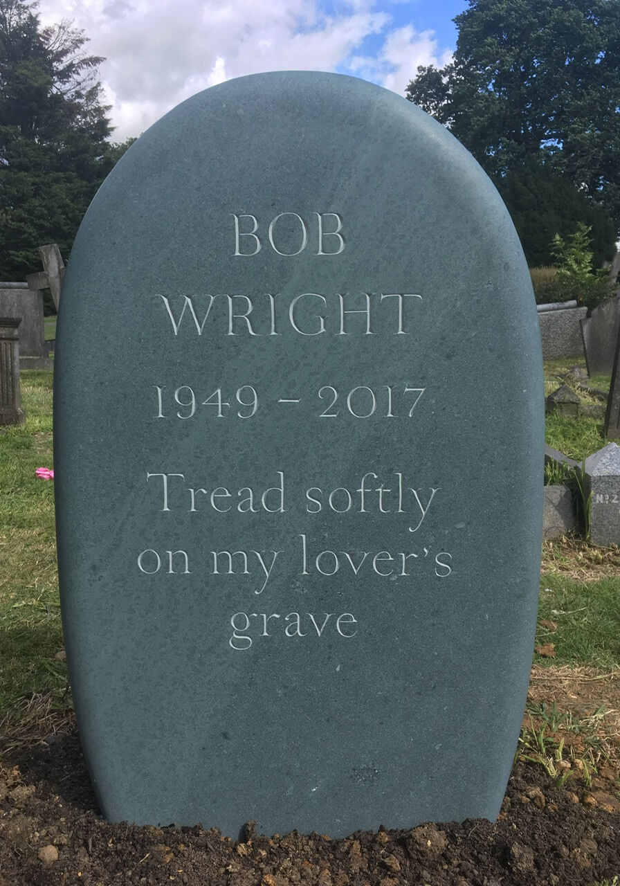 Unique pebble headstones | Stoneletters
