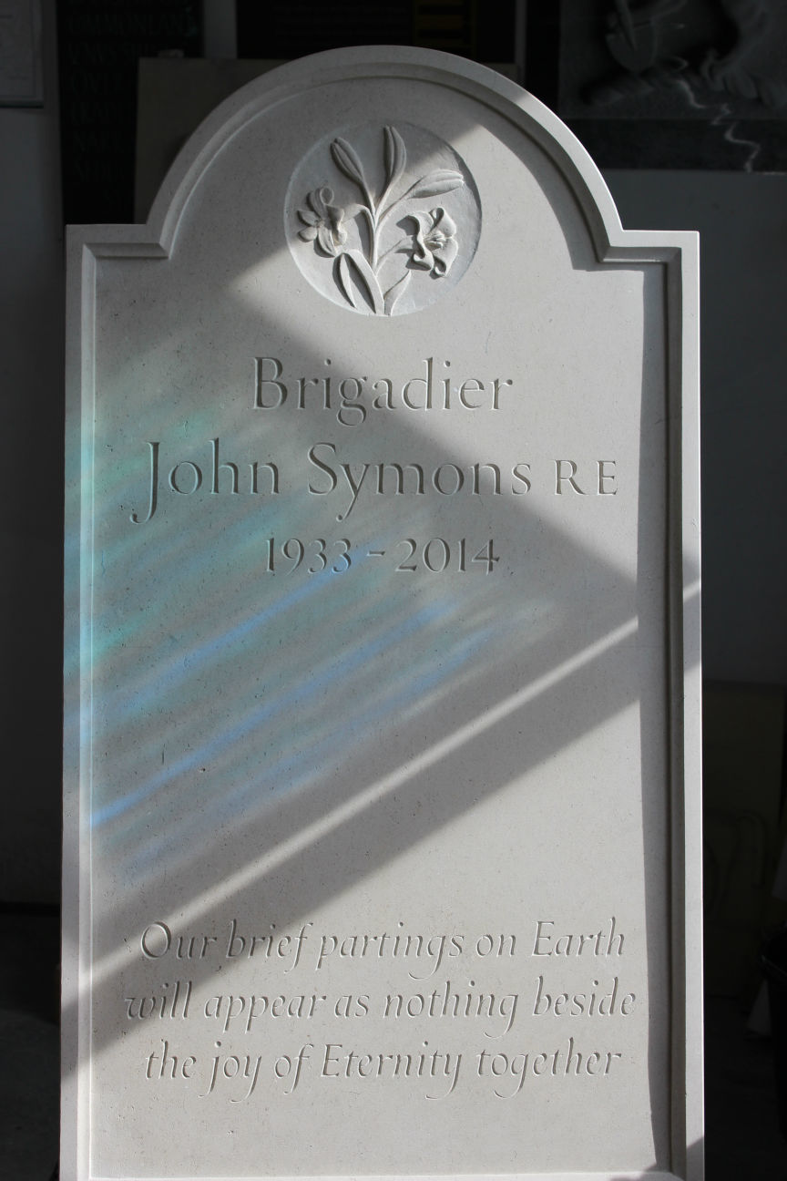 Flower symbols and meanings on gravestones | Stoneletters